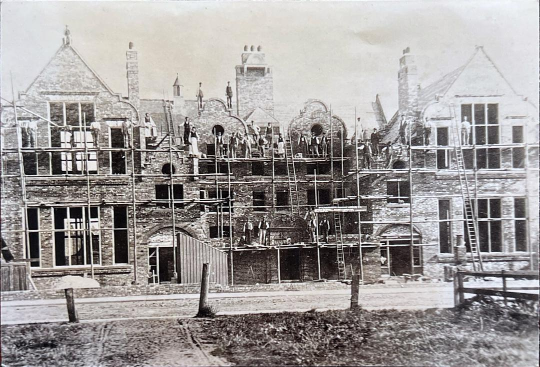 Scaffolding, Health & Safety, and Red Cards – malcolmsmusings.org